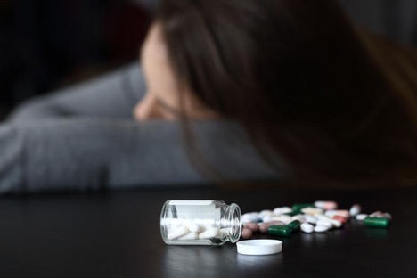 How to Recognize and Perform First Aid for an Overdose – Young Hearts ...